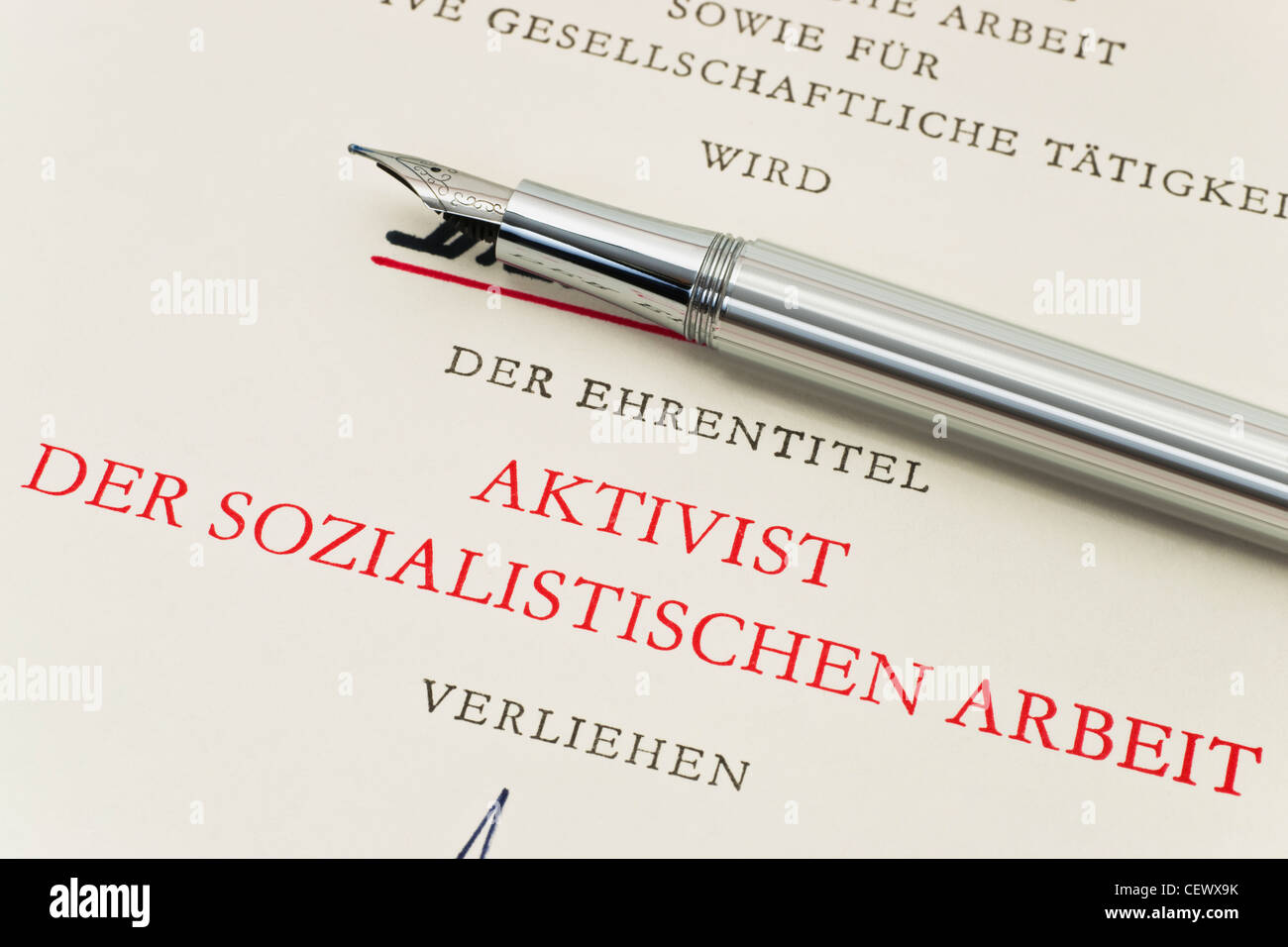 Deed activist of the socialist work, an award frequently awarded in the ...