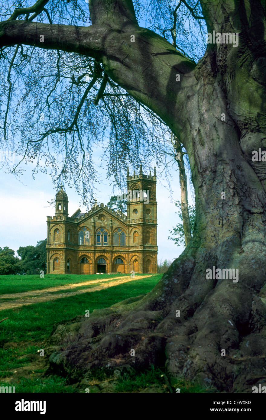 Stowe gothic temple hi-res stock photography and images - Alamy