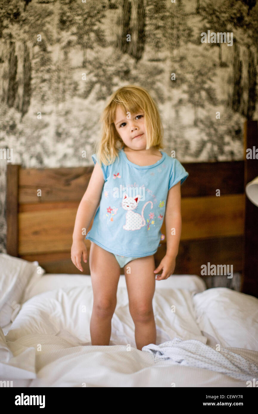 Cute blonde hair girl hi-res stock photography and images - Alamy