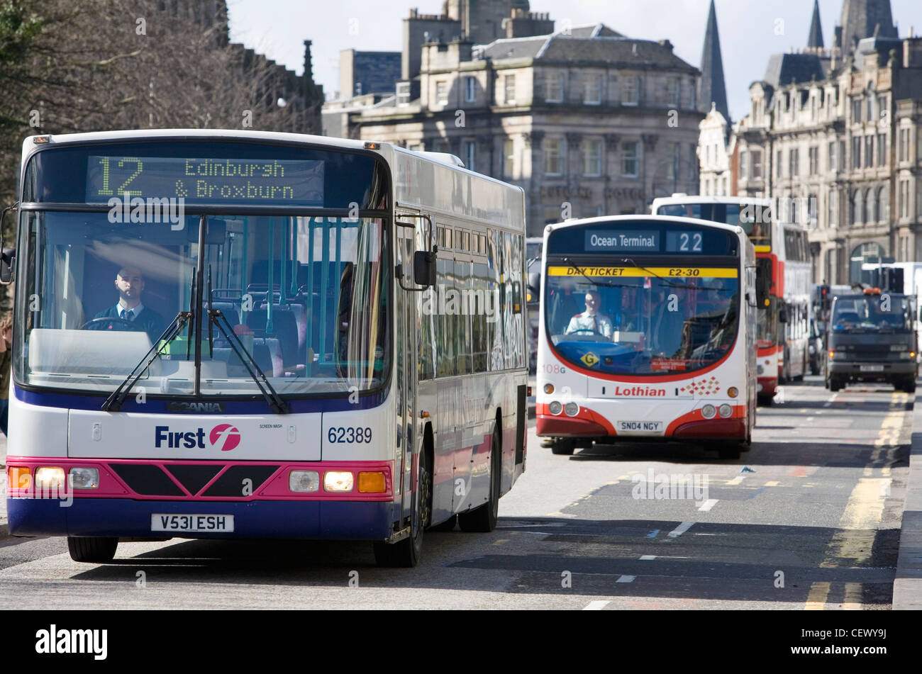 Busses on Princes Street, Edinburgh Scotland Stock Photo - Alamy
