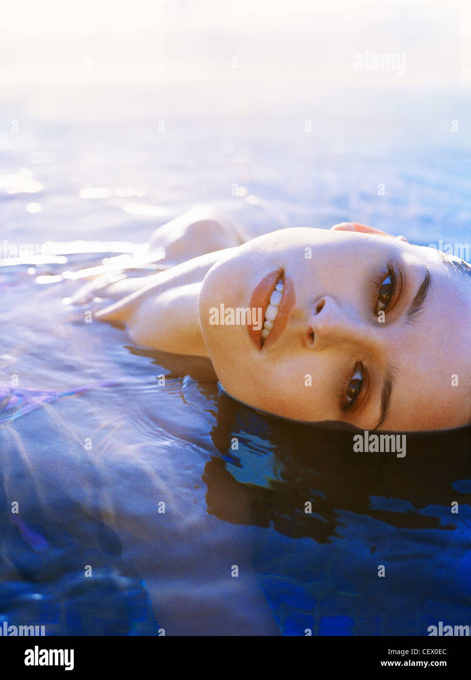 Head above water hi-res stock photography and images - Alamy