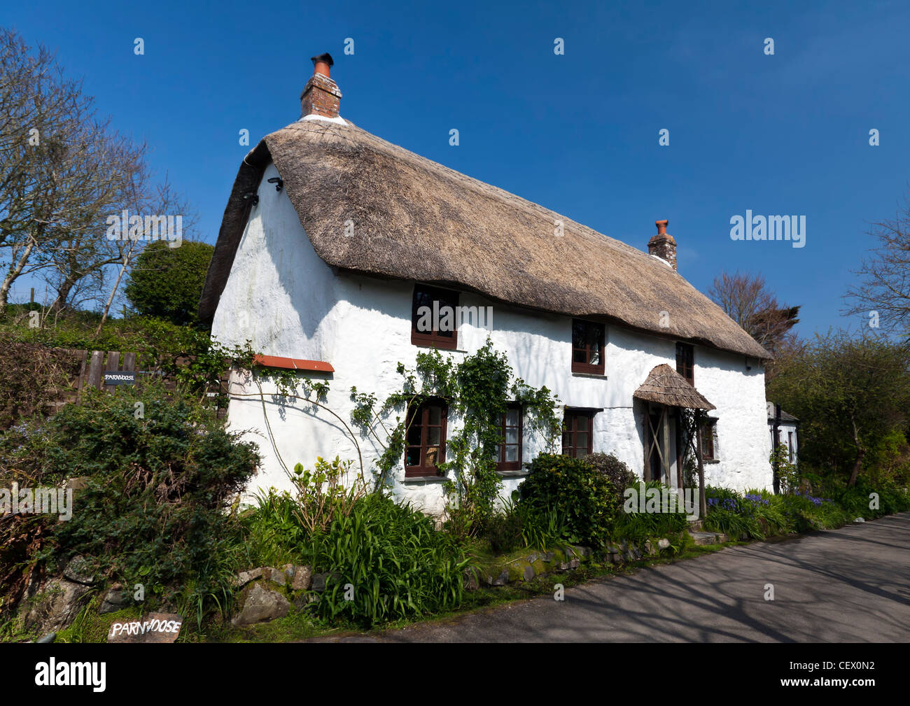 Cottage cornwall hi-res stock photography and images - Alamy