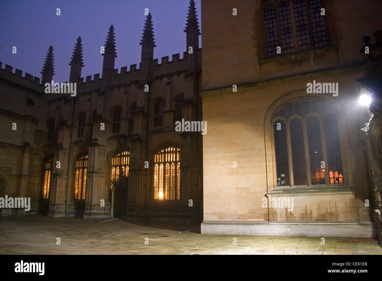 Bodleian library gothic window oxford hi-res stock photography and ...
