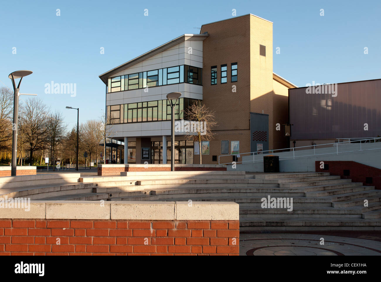 Warwick university buildings hi-res stock photography and images - Alamy