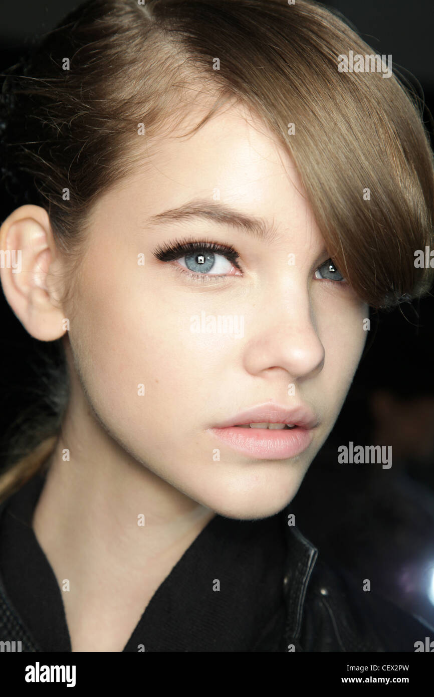 Cacharel ready wear paris fashion hi-res stock photography and images ...