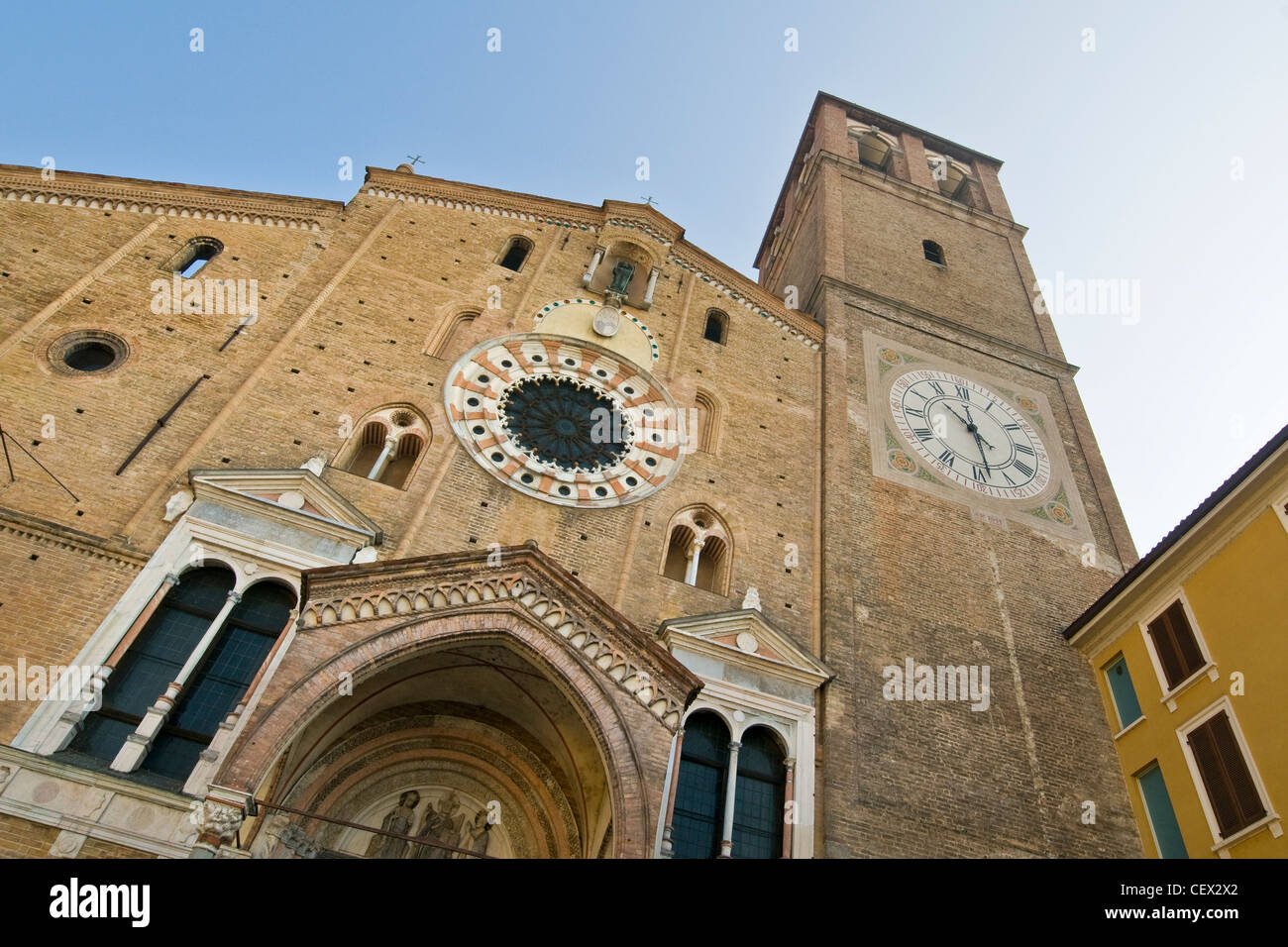 Lodi cathedral hi-res stock photography and images - Alamy