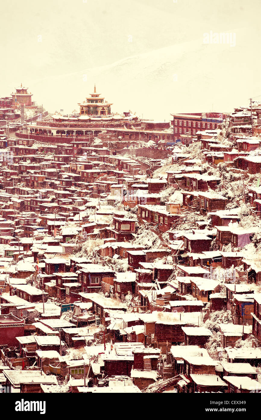 China, Sichuan color Daxian, WUMING Buddhist Institute Stock Photo - Alamy