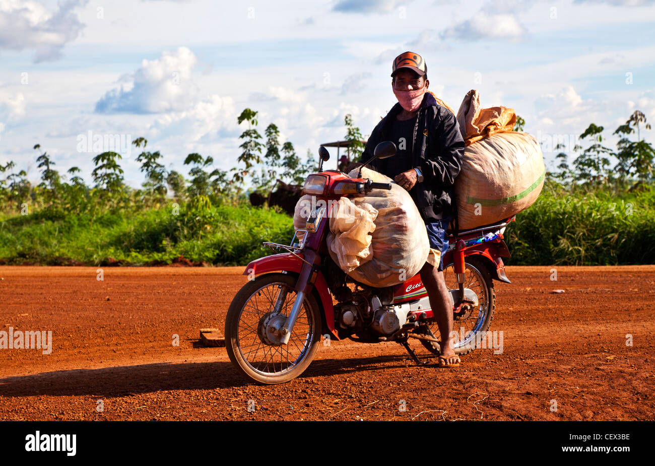 Overloaded motorcycle hi-res stock photography and images - Alamy