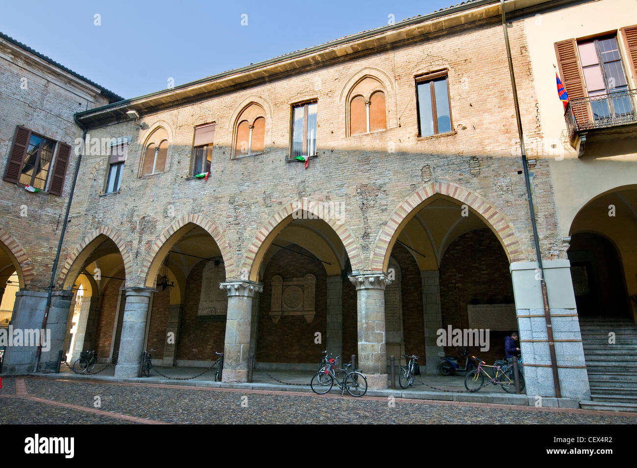 Piazza lodi hi-res stock photography and images - Alamy