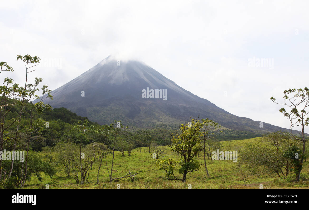 Rio arenal hi-res stock photography and images - Alamy