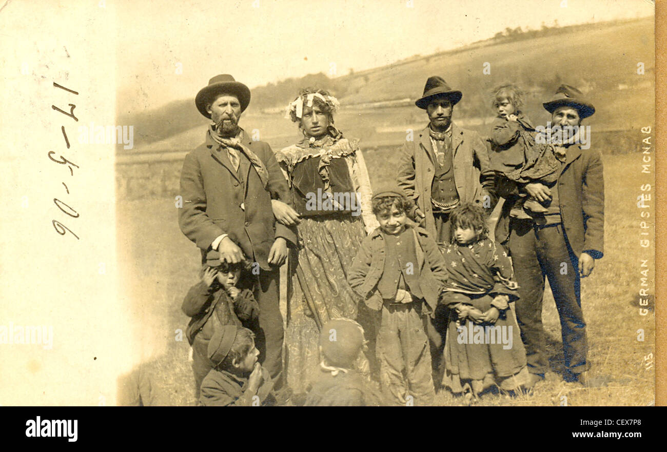 Gypsies 1900s hi-res stock photography and images - Alamy