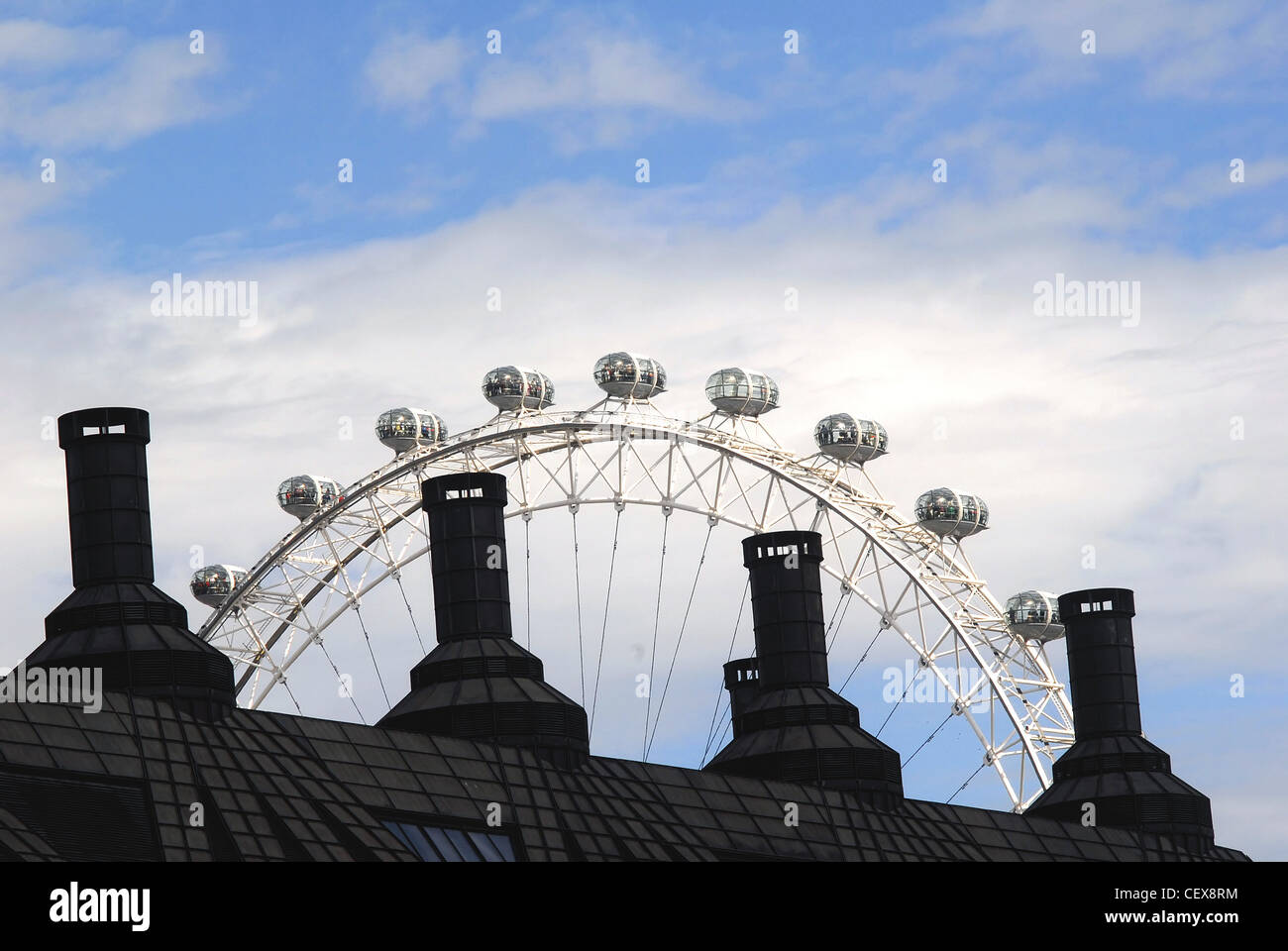 London Eye with Building Stock Photo - Alamy