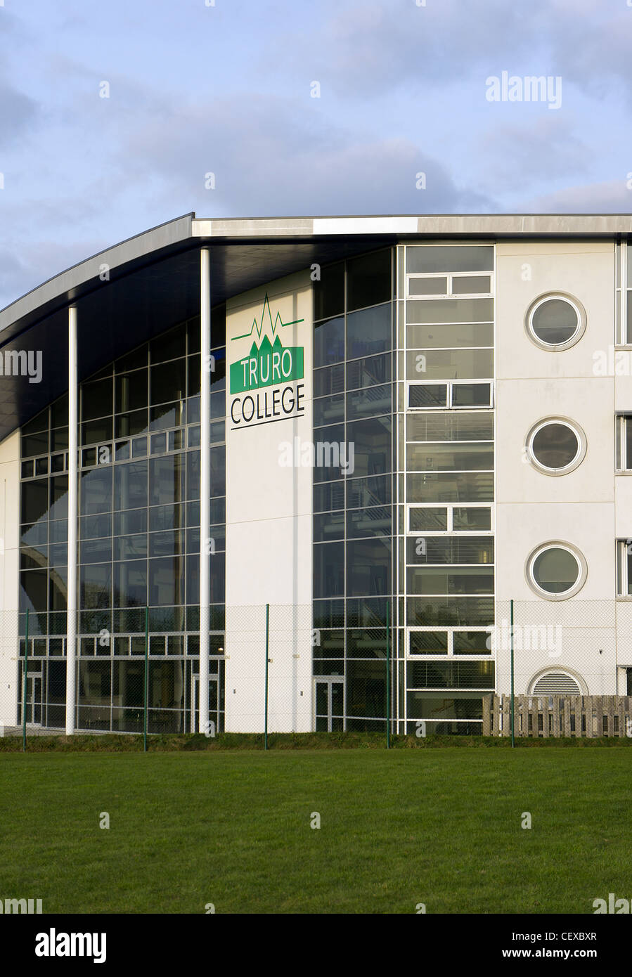 Cornwall college hi-res stock photography and images - Alamy