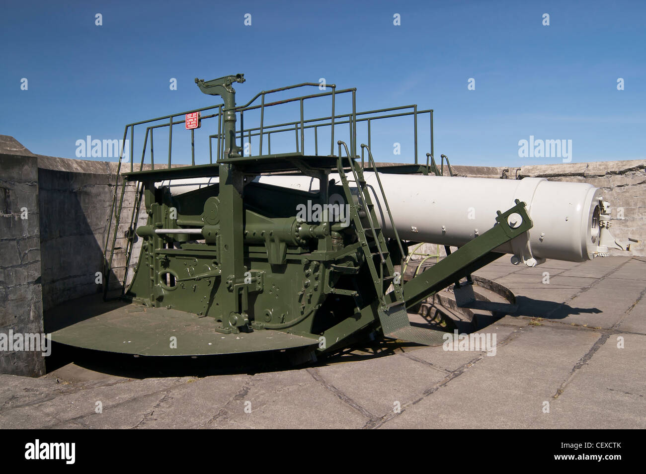 A 10-inch retractable cannon at Fort Casey, Washington. The coast ...