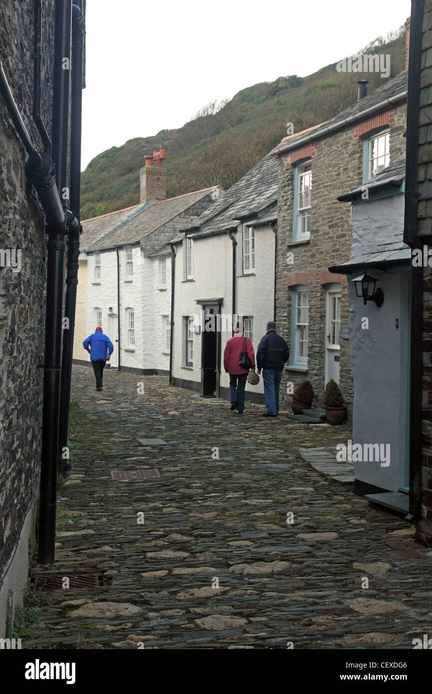 Boscastle, Cornwall, England - a narrow, cobbled street Stock Photo - Alamy