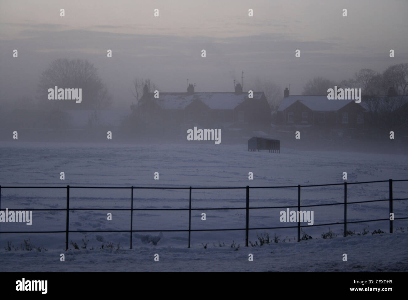 Field sunrise snow hi-res stock photography and images - Alamy