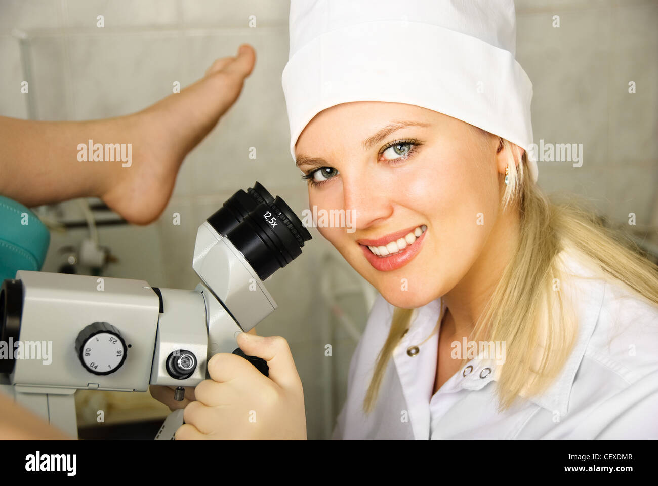 gynecologist with a colposcope in the office Stock Photo - Alamy