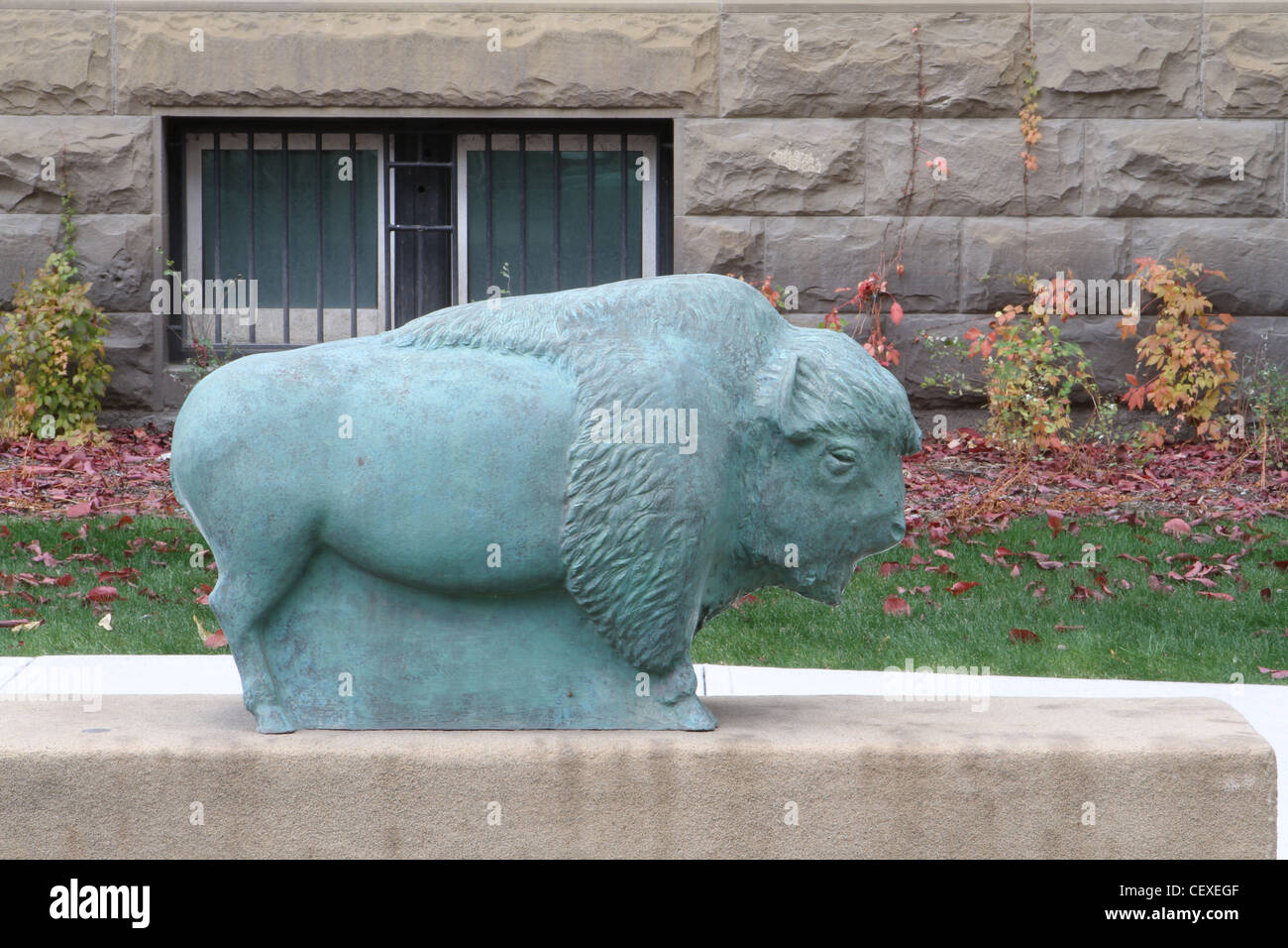 Buffalo sculpture hi-res stock photography and images - Alamy