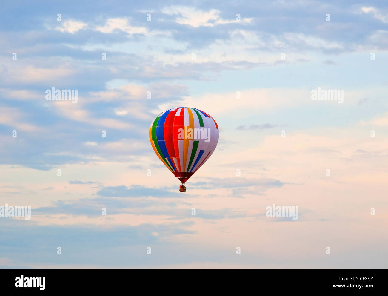 Hot air balloon in flight hi-res stock photography and images - Alamy