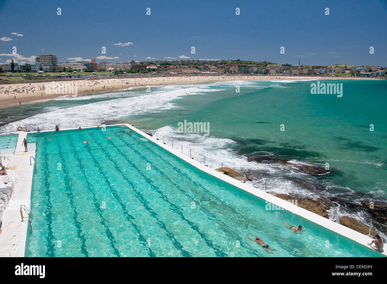 Bondi icebergs sea pool hi-res stock photography and images - Alamy