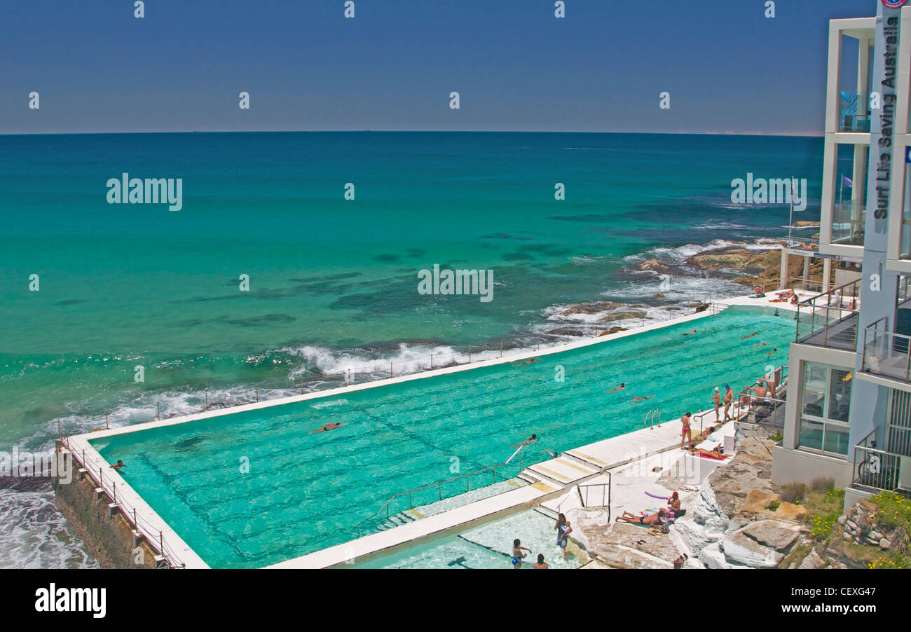 Bondi icebergs sea pool hi-res stock photography and images - Alamy