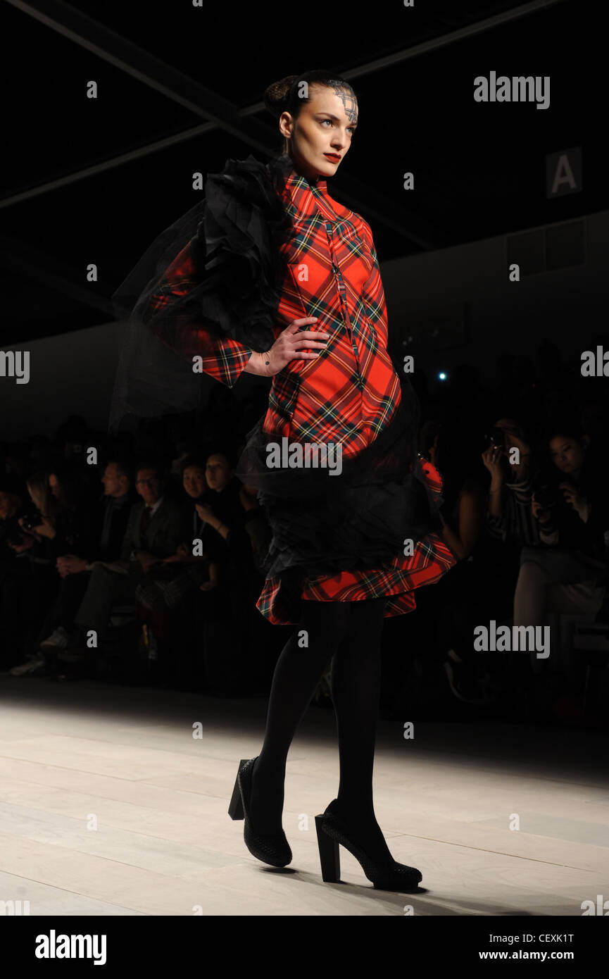 London Fashion Week Runway - Antoni Alison Designer AW 2012/13 at BFC ...