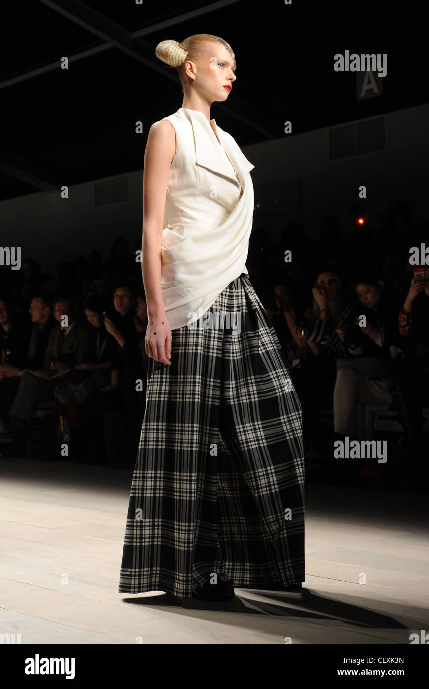 London Fashion Week Runway - Antoni Alison Designer AW 2012/13 at BFC ...