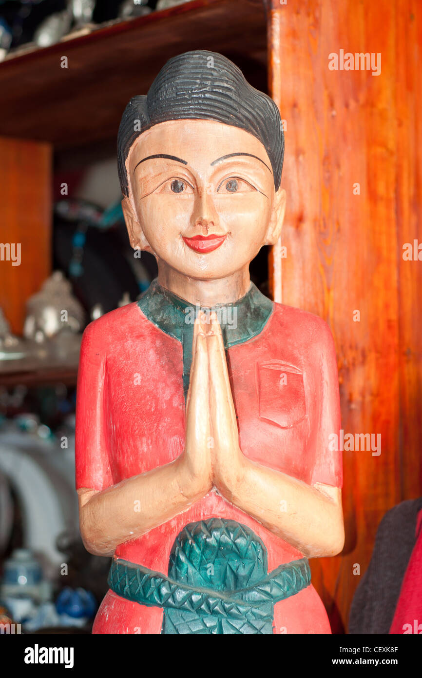 Simple statue hi-res stock photography and images - Alamy