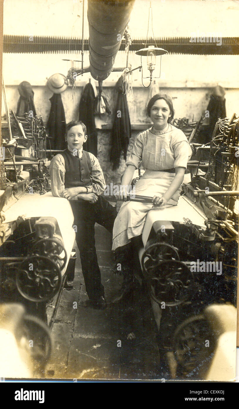 Cotton mill workers 1900s hi-res stock photography and images - Alamy