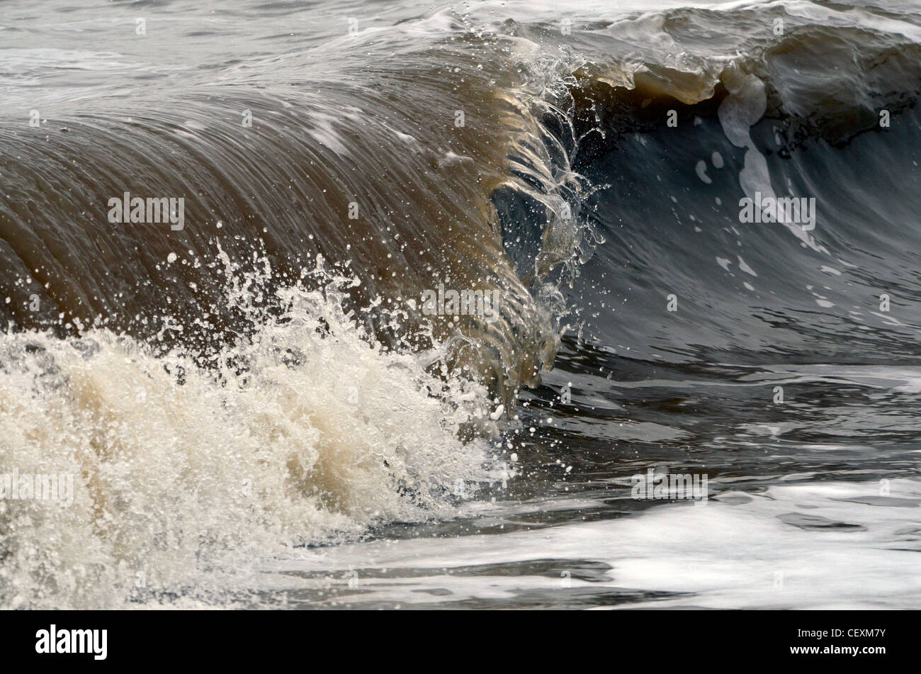 Tidal wave horizontal hi-res stock photography and images - Alamy