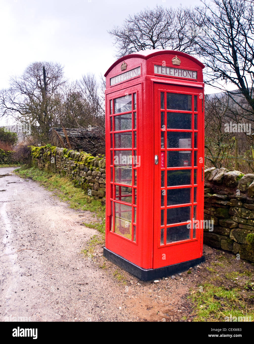 The phone box at Upper Booth, Edale, Peak District National Park Stock ...