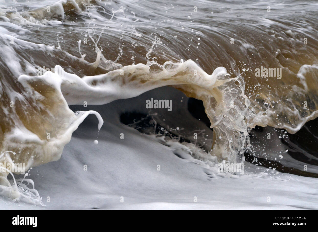 Breaking froth foam hi-res stock photography and images - Alamy