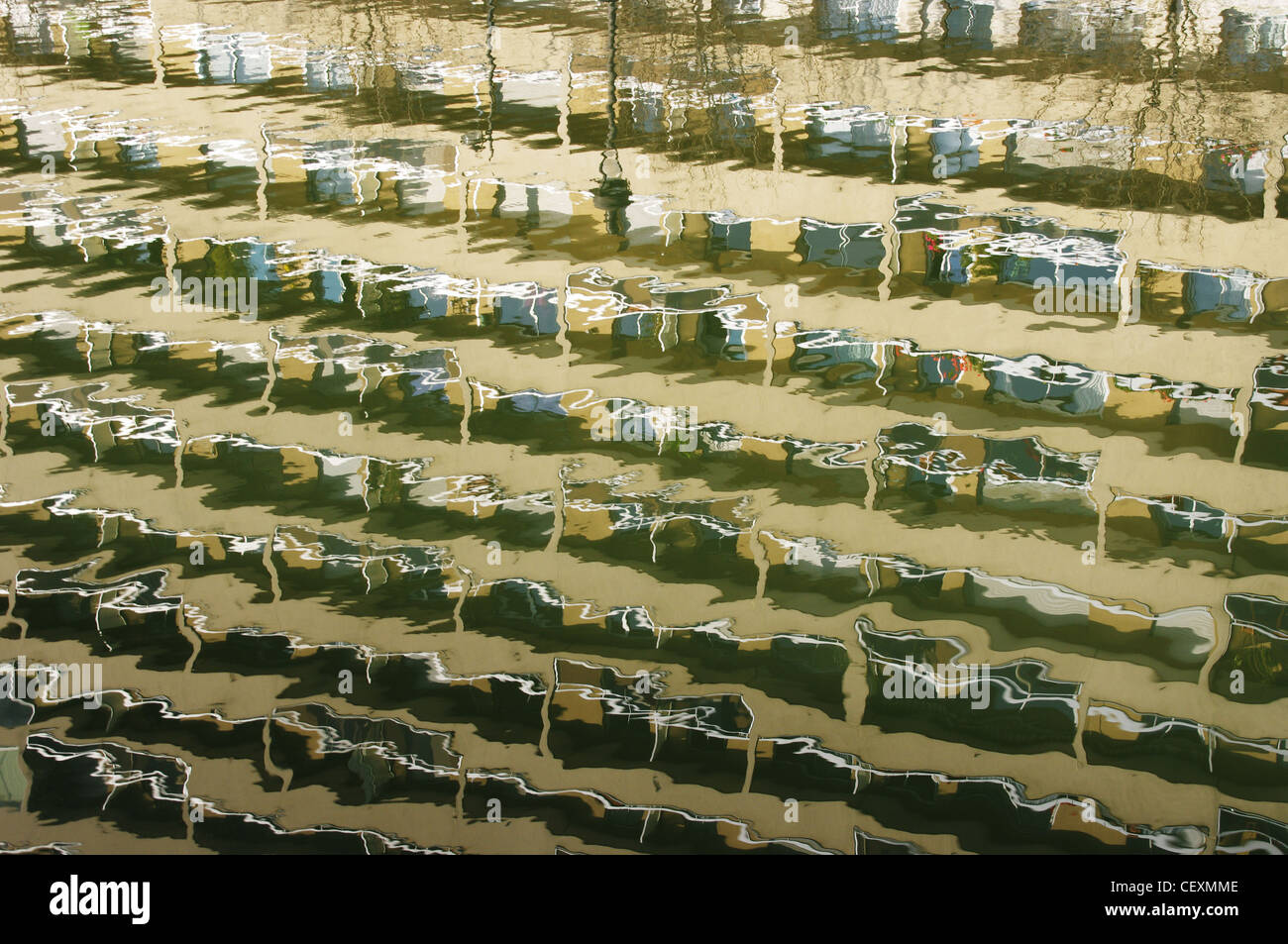 Canal building river hi-res stock photography and images - Alamy