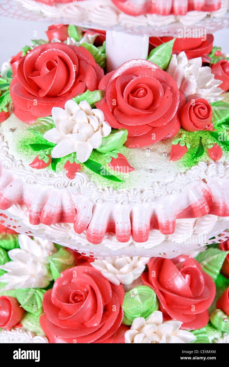 Closeup photo of the red wedding cake Stock Photo - Alamy