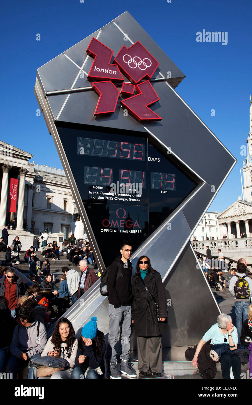 Olympic countdown clock in Trafalgar Square, London Stock Photo - Alamy