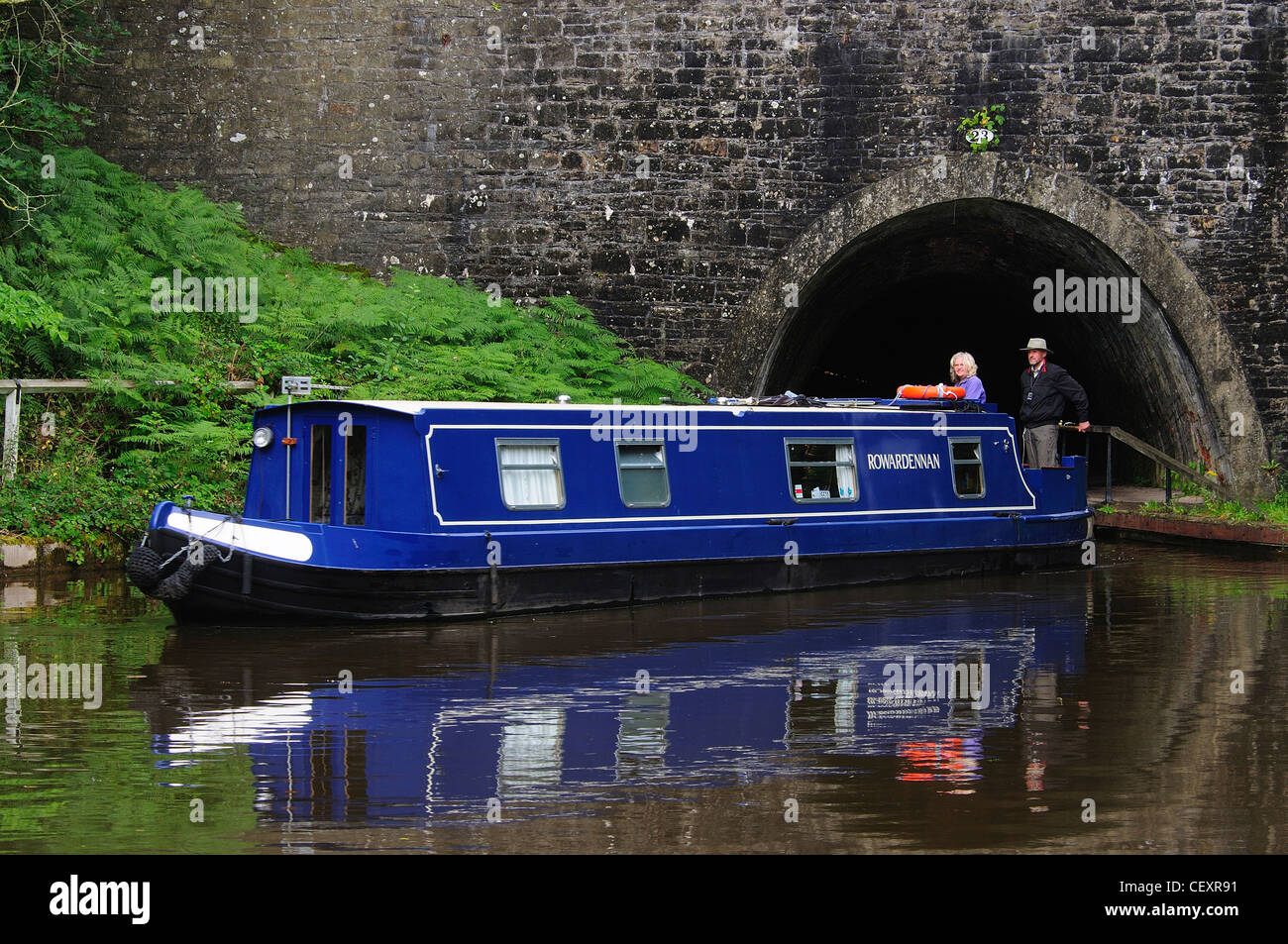 Blue canal boat hi-res stock photography and images - Alamy