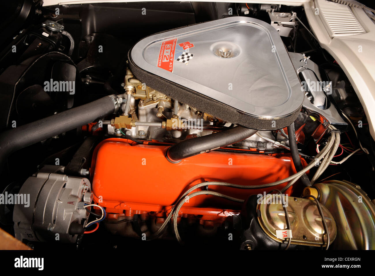 427 corvette engine hi-res stock photography and images - Alamy