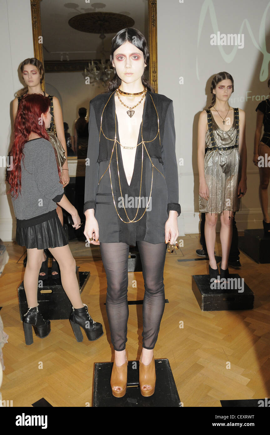 Maria Francesca Pepe London Ready to Wear Spring Summer 2011 Stock ...