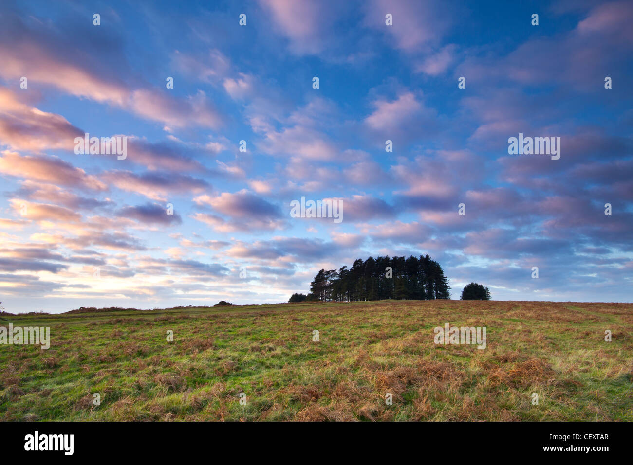 Light over hill hi-res stock photography and images - Alamy