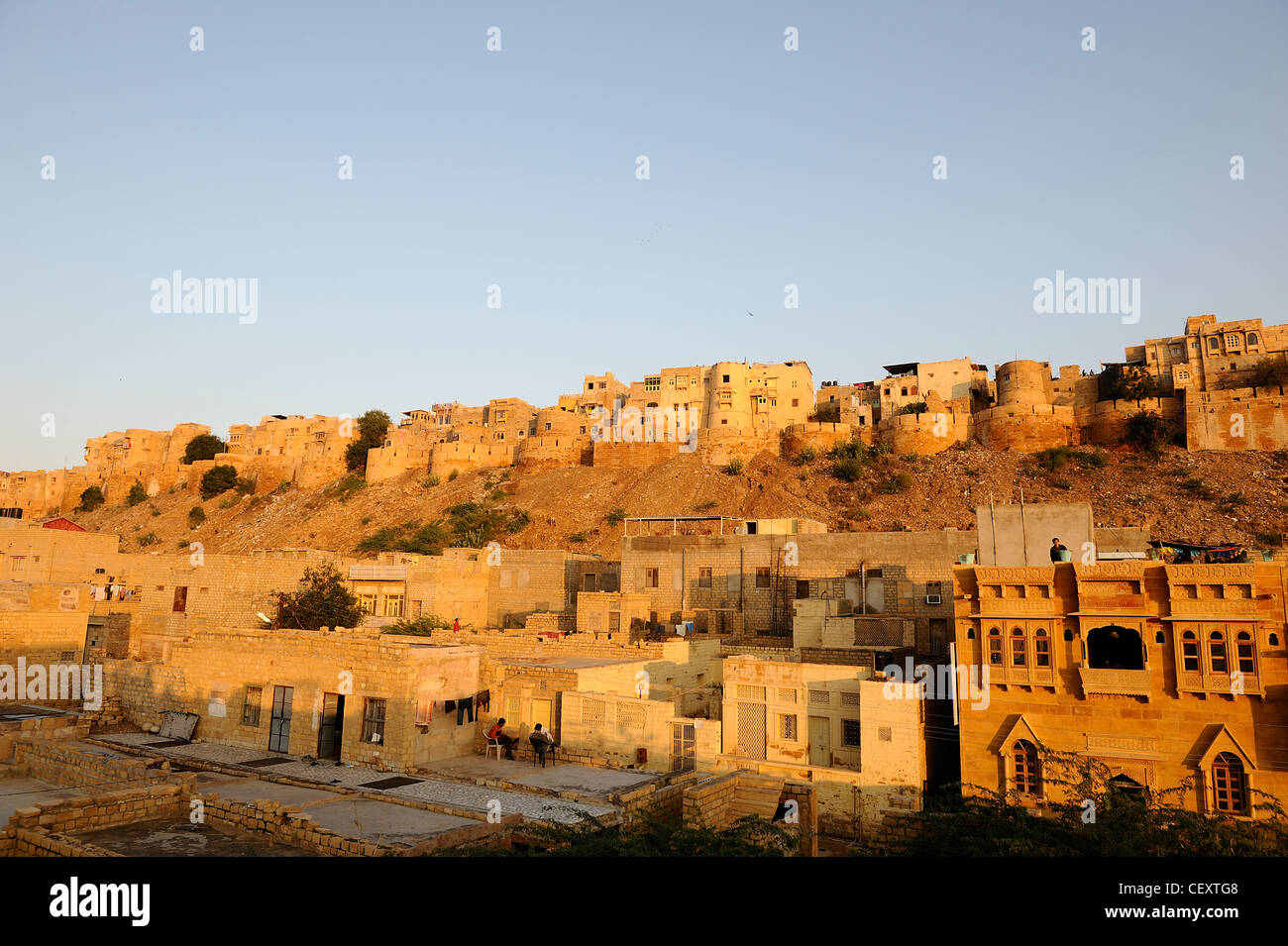 The 900 year-old sandstone fort of Jaisalmer at sunset. Jaisalmer ...