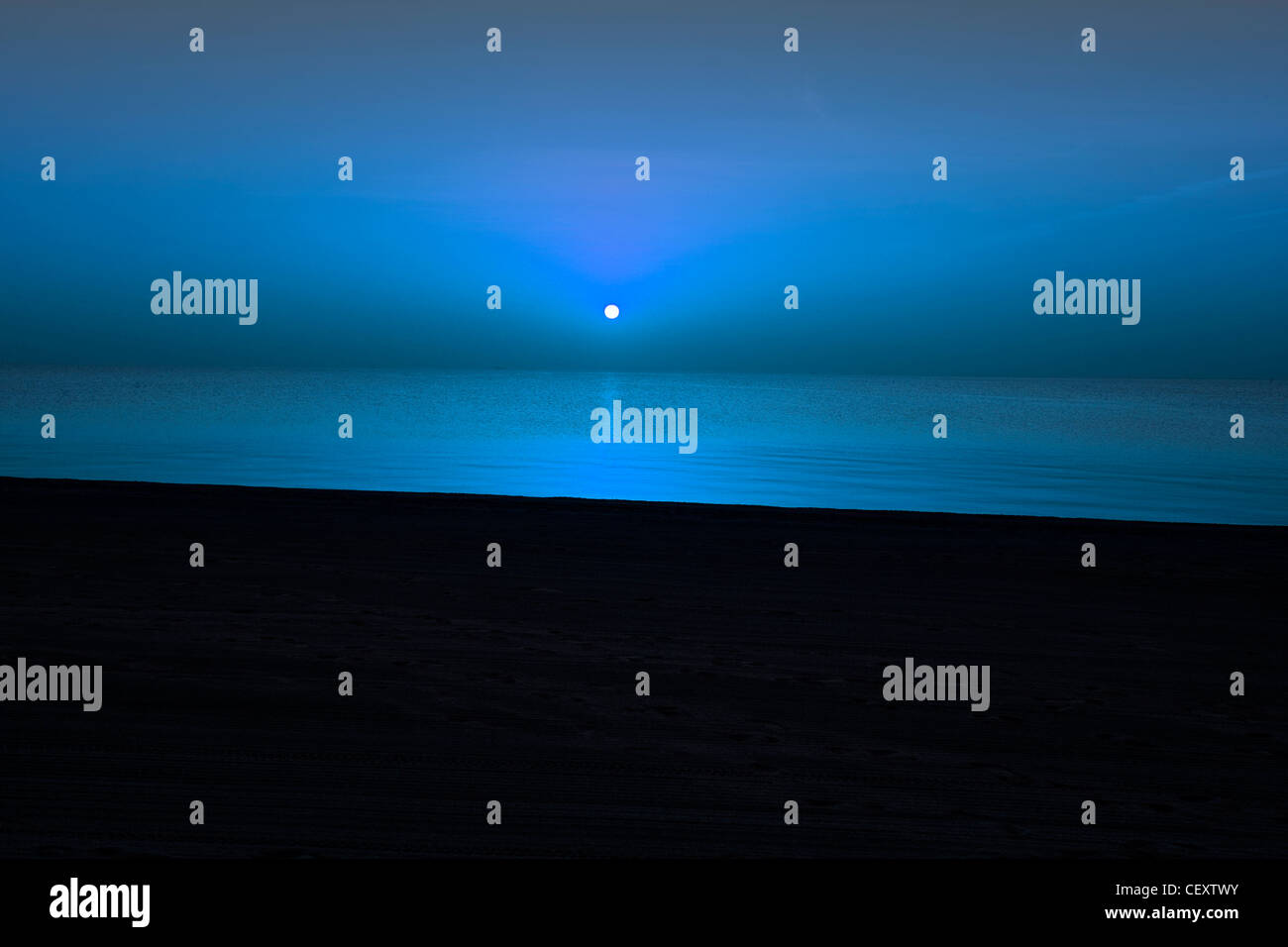 Moonlight beach caribbean hi-res stock photography and images - Alamy