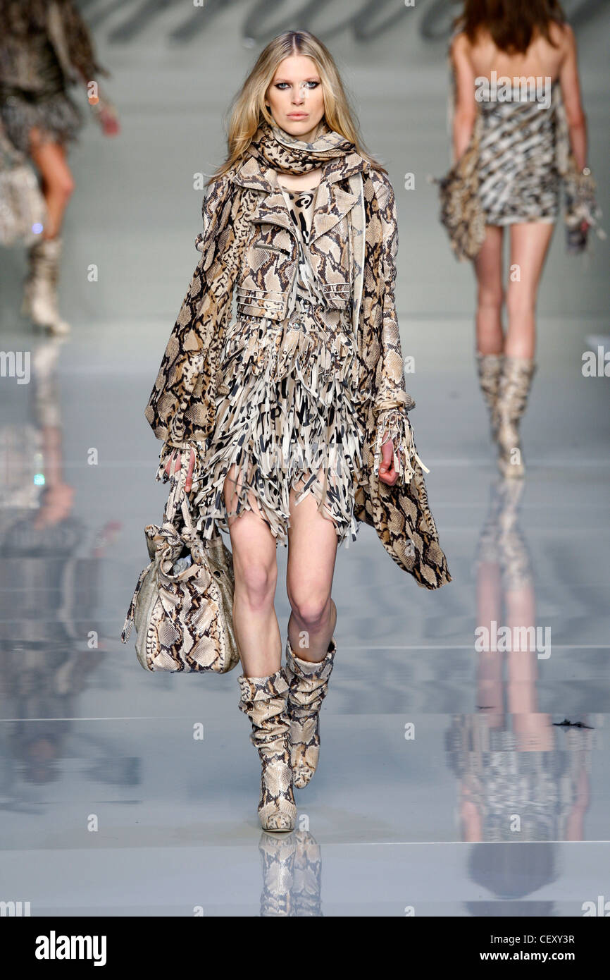 Python print coat hi-res stock photography and images - Alamy