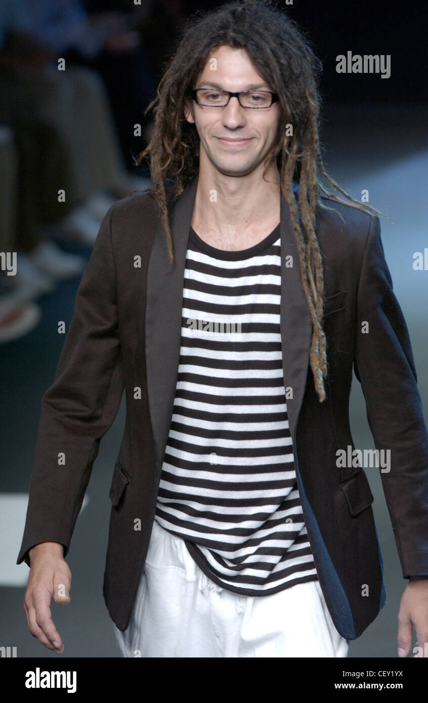 Exte milan spring summer model hi-res stock photography and images - Alamy