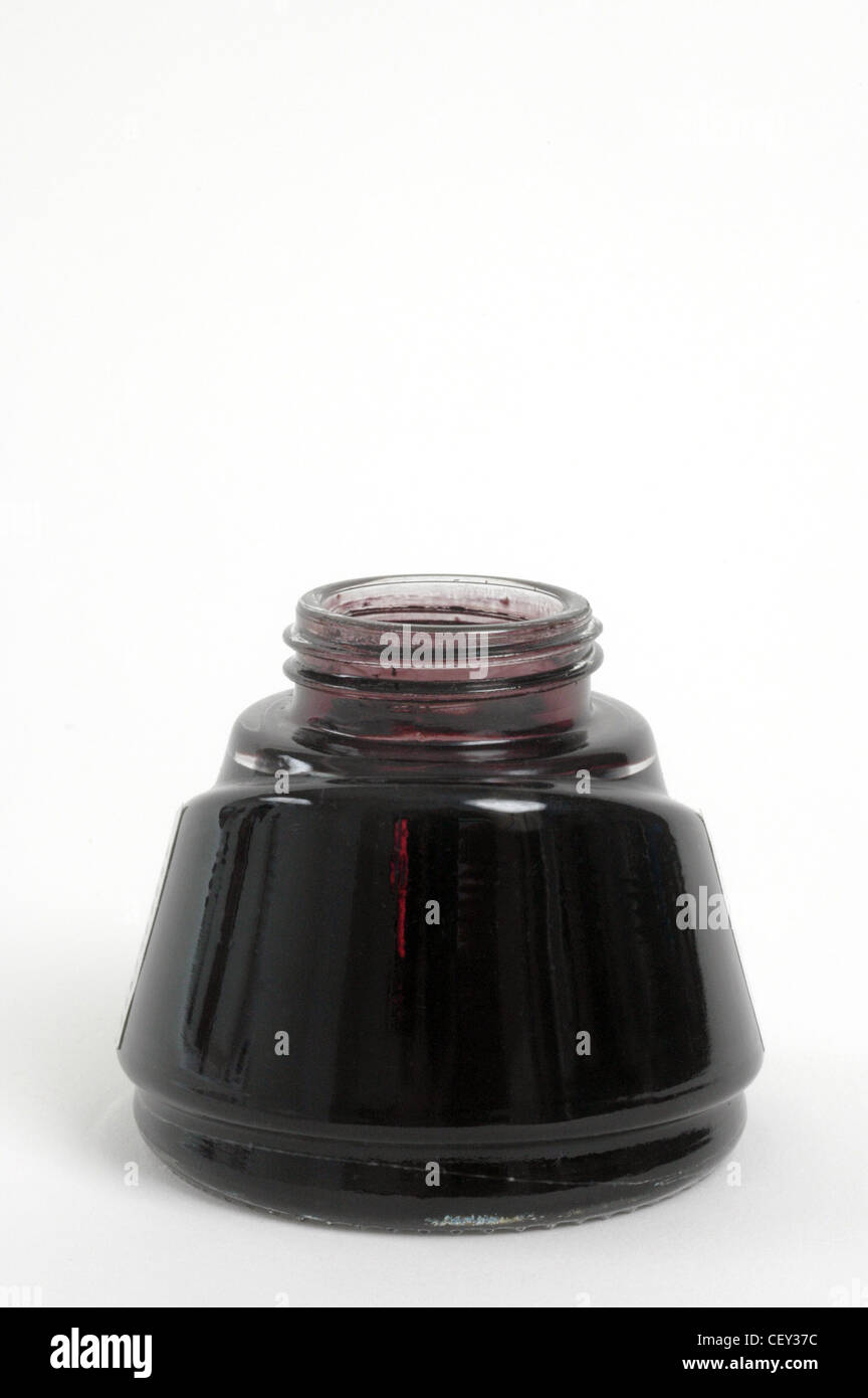 Pot of ink hi-res stock photography and images - Alamy