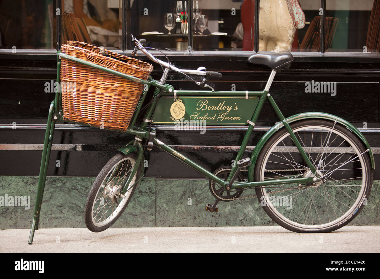 Victorian bike hi-res stock photography and images - Alamy