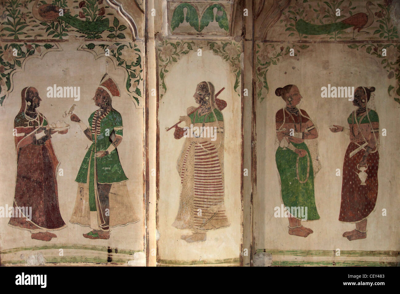 India, Rajasthan, Nagaur, Ahhichatragarh Fort, Hadi Rani Mahal, murals ...