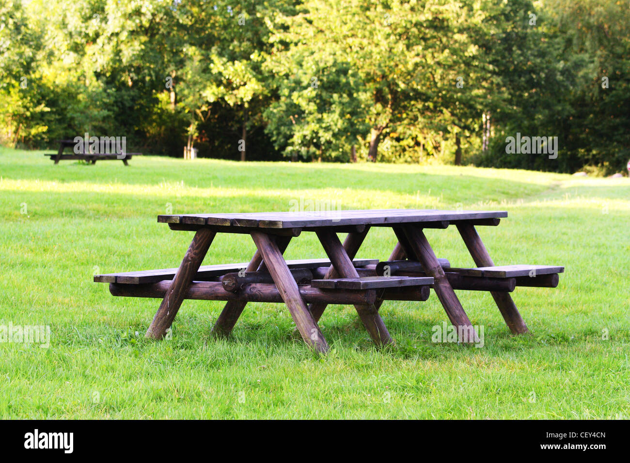 Village picnic table hi-res stock photography and images - Alamy