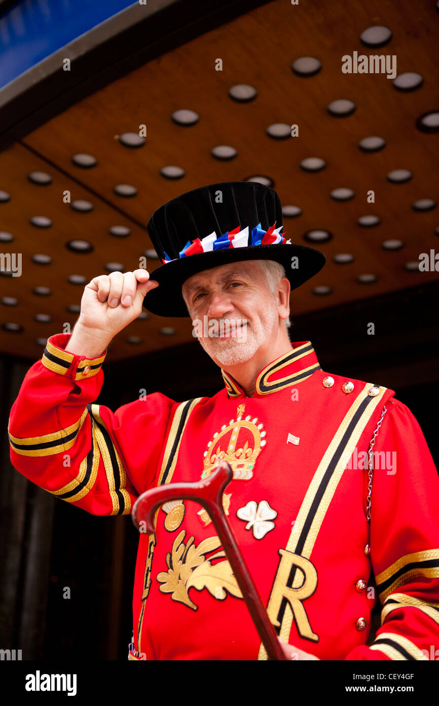 Beefeater london hi-res stock photography and images - Alamy