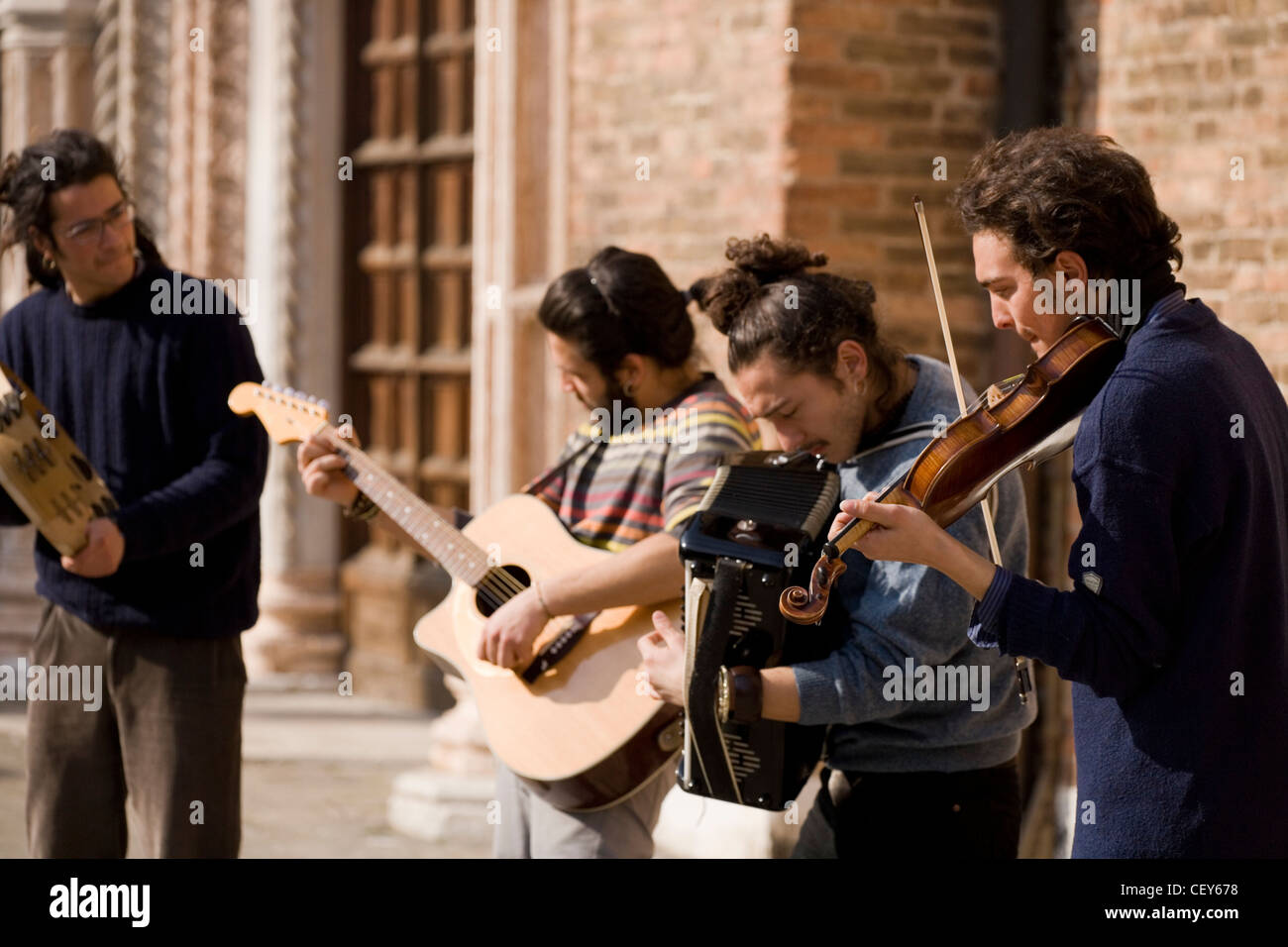 Group of Italain musicians in Venice Stock Photo - Alamy