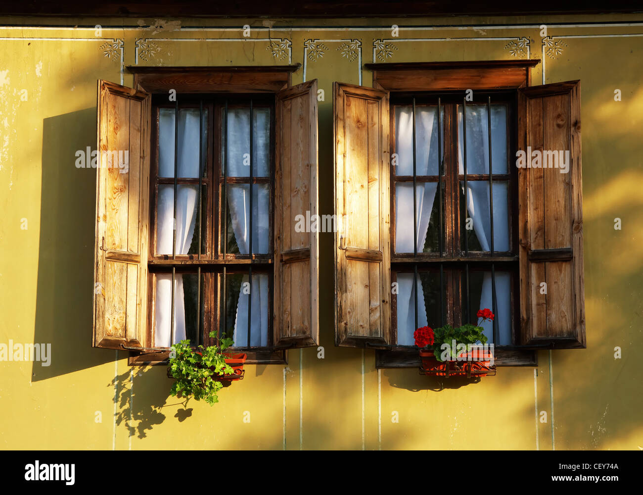 Traditional bulgarian house hi-res stock photography and images - Alamy